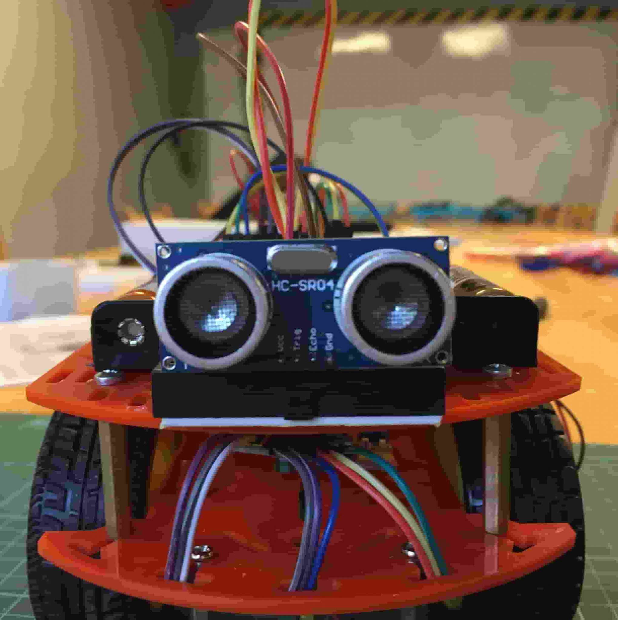 Arduino ile Engelden Kaçan Robot Araba Yapımı [23DK]